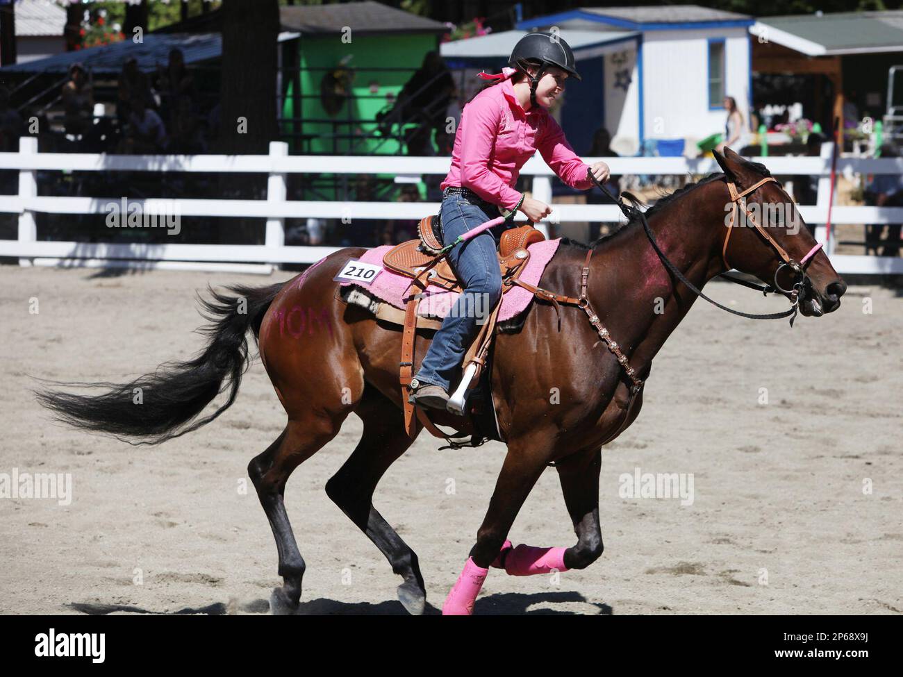 Decking herself out in pink to honor her mother,who is a cancer ...