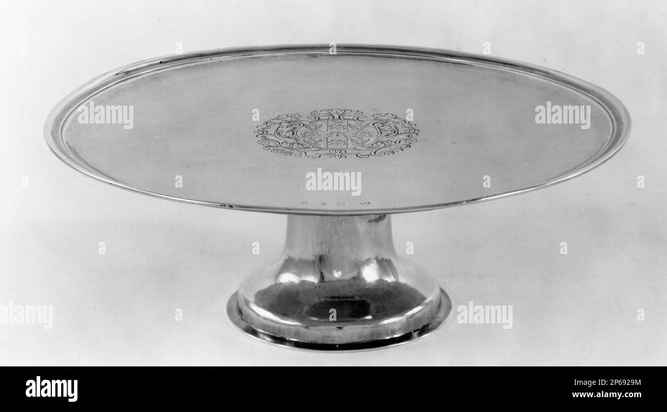 Silver salvers hi-res stock photography and images - Alamy