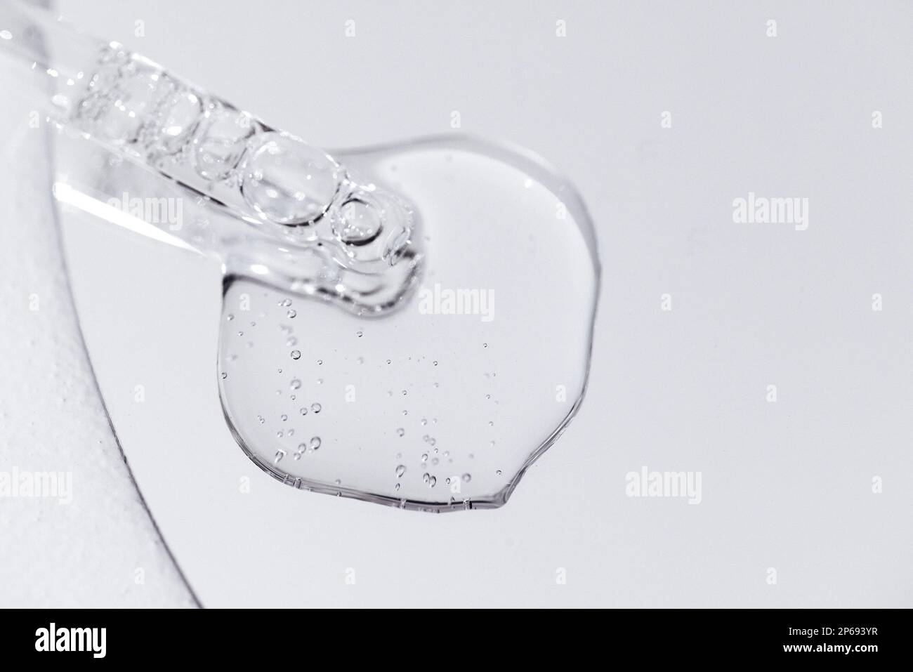 Pipette drip drops laboratory test hi-res stock photography and images ...