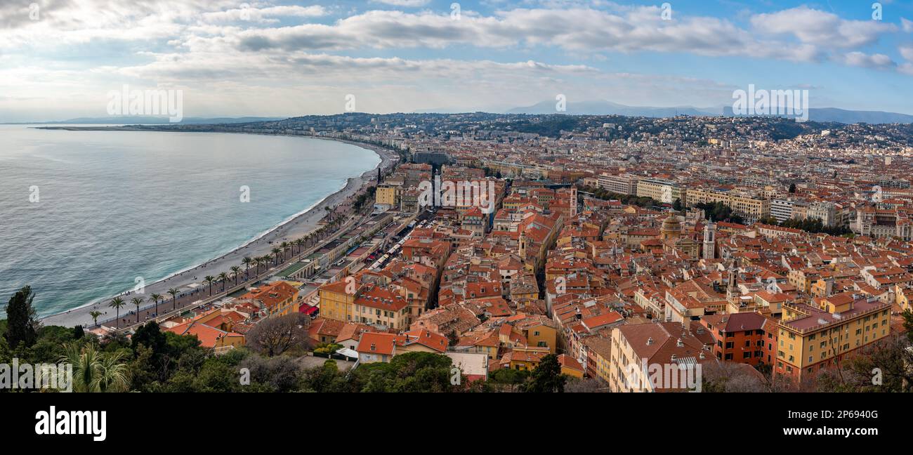 Beautiful panorama of Nice from Colline du Chateau. Mediterranean sea ...