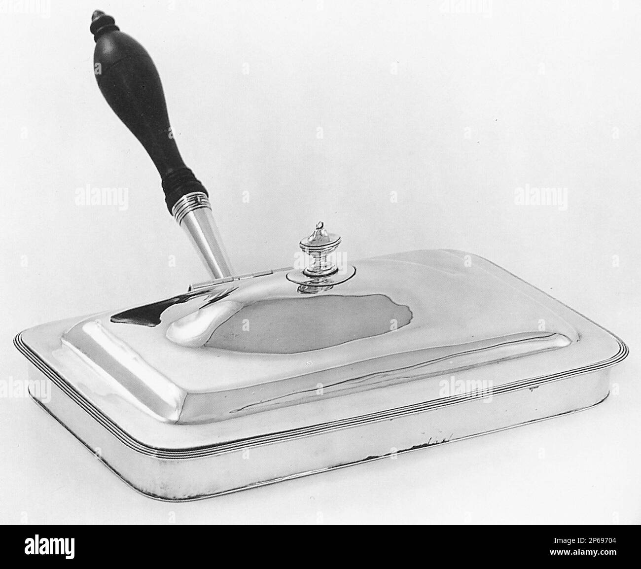 Henry Chawner, Toasted Cheese Dish, 1795/96, silver Stock Photo - Alamy