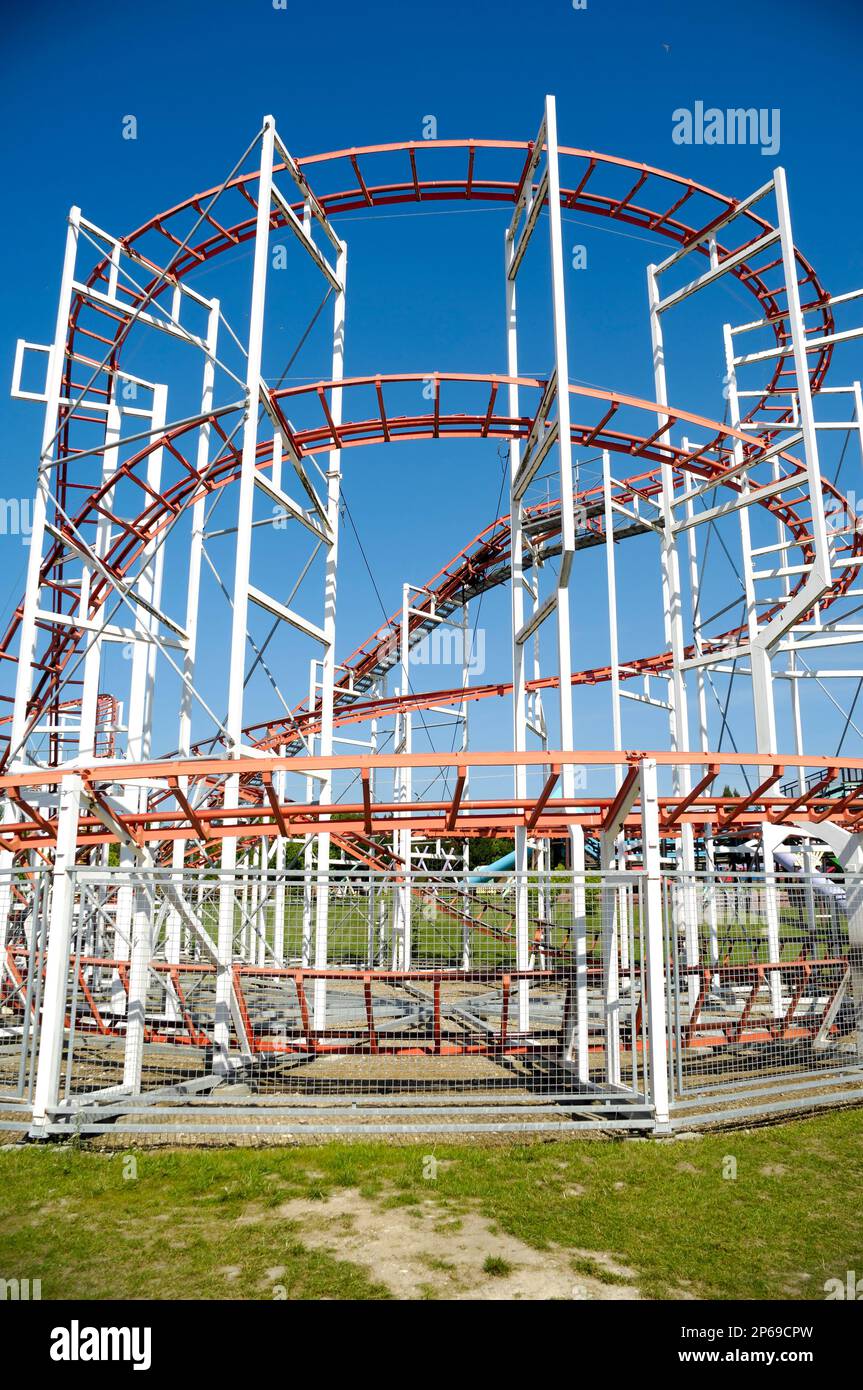 Rollercoaster track hi-res stock photography and images - Alamy