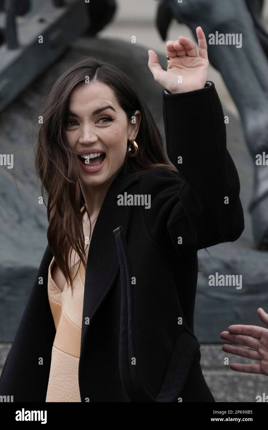 Ana de Armas departs the Louis Vuitton Fall/Winter 2023-2024 ready-to ...