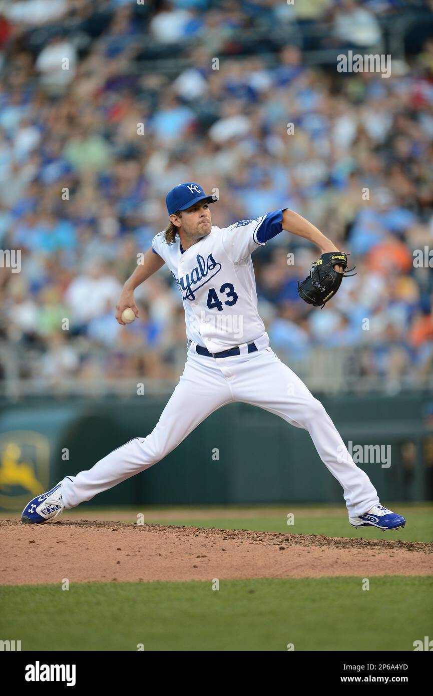 Kansas City Royals reliever Aaron Crow throws a pitch during a baseball ...