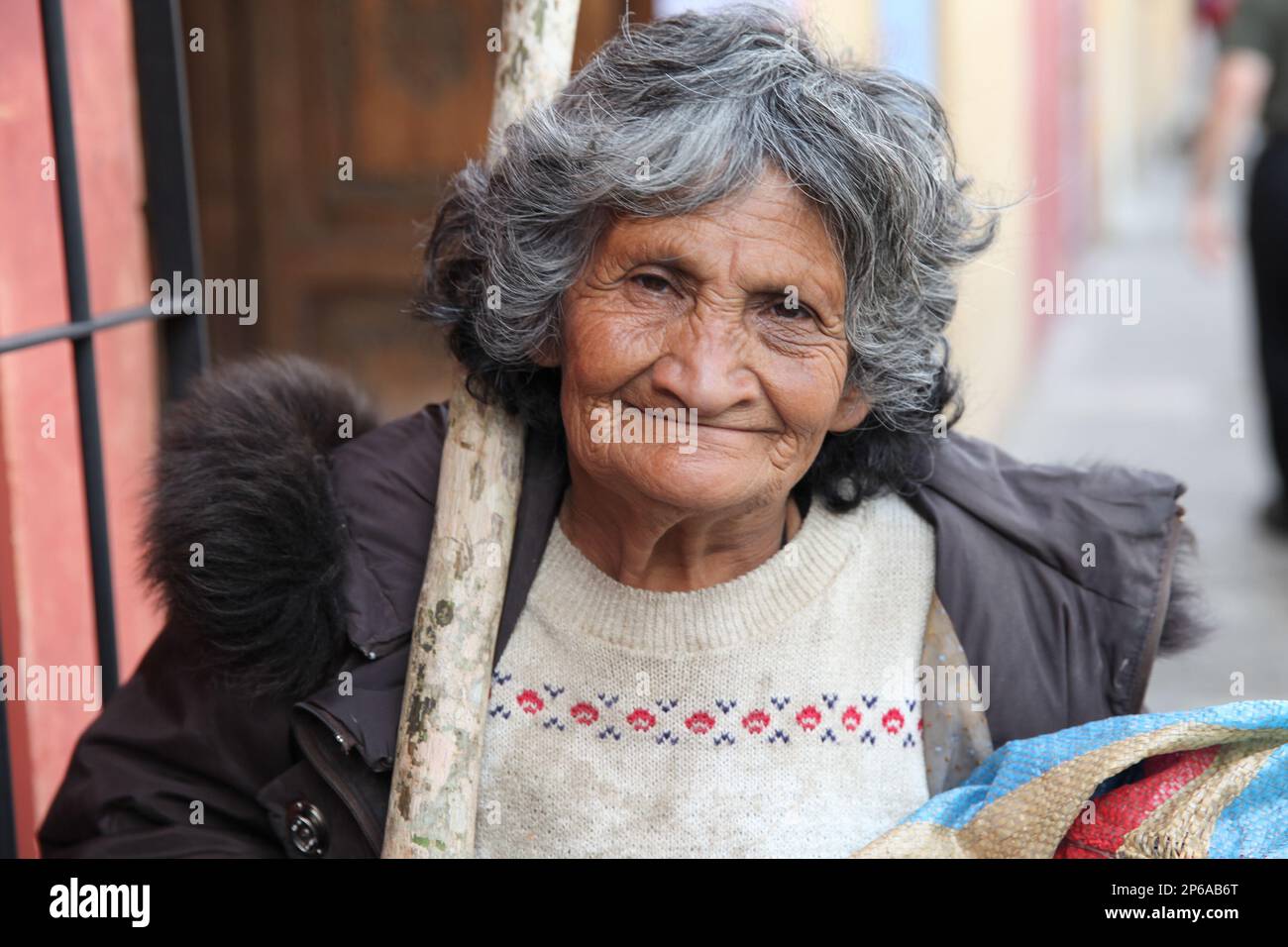 Mayan faces hi-res stock photography and images - Alamy