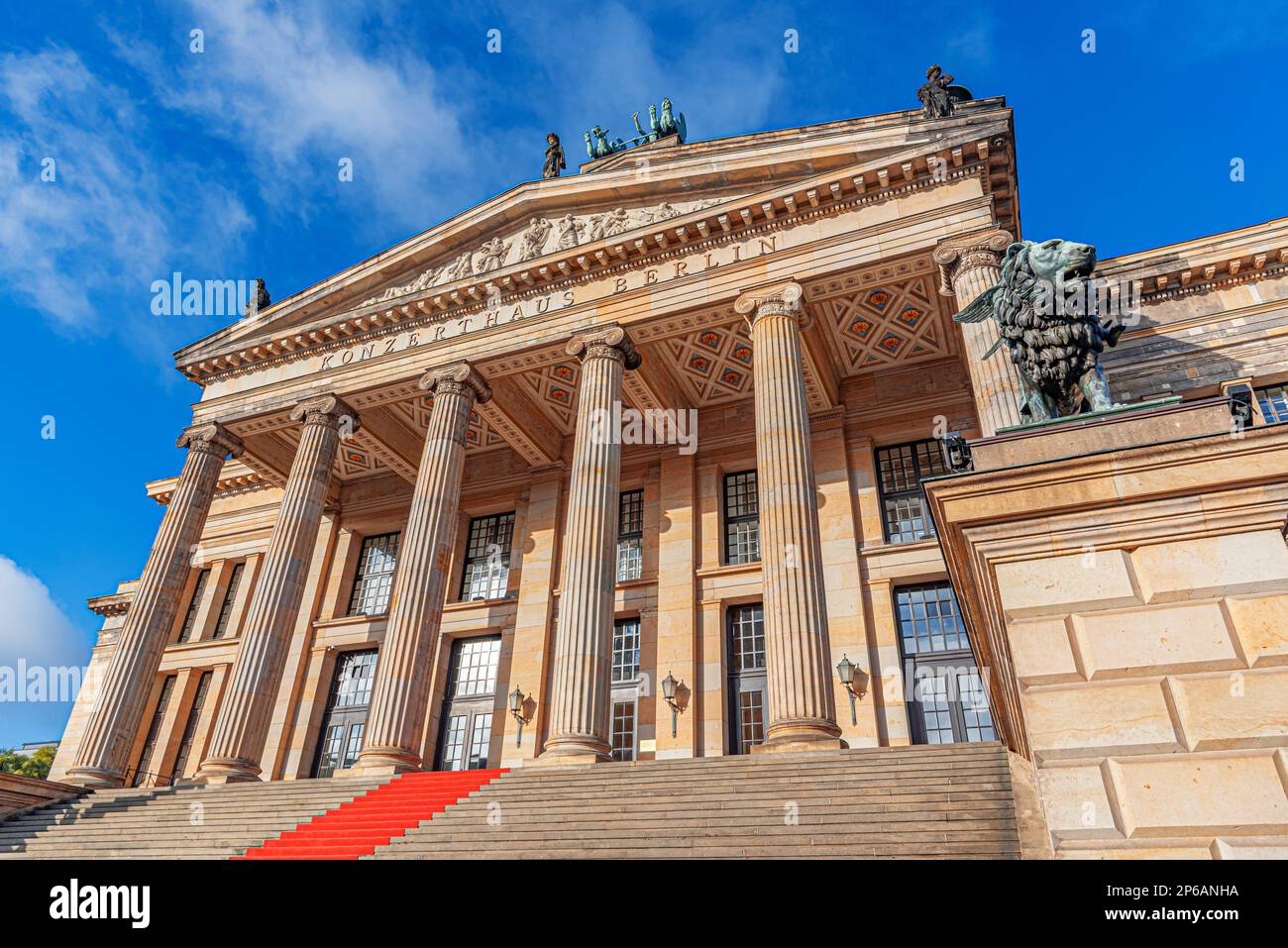 Berlin symphony hi-res stock photography and images - Alamy