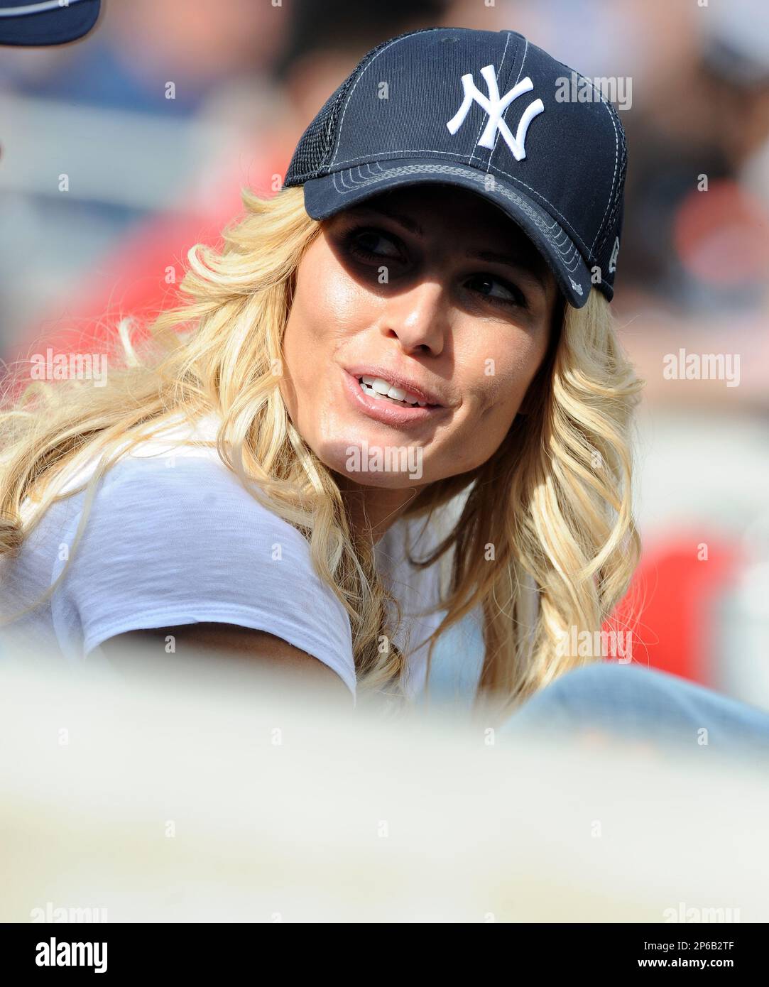 New York Yankees infielder Alex Rodriguez's girl friend and former WWE ...