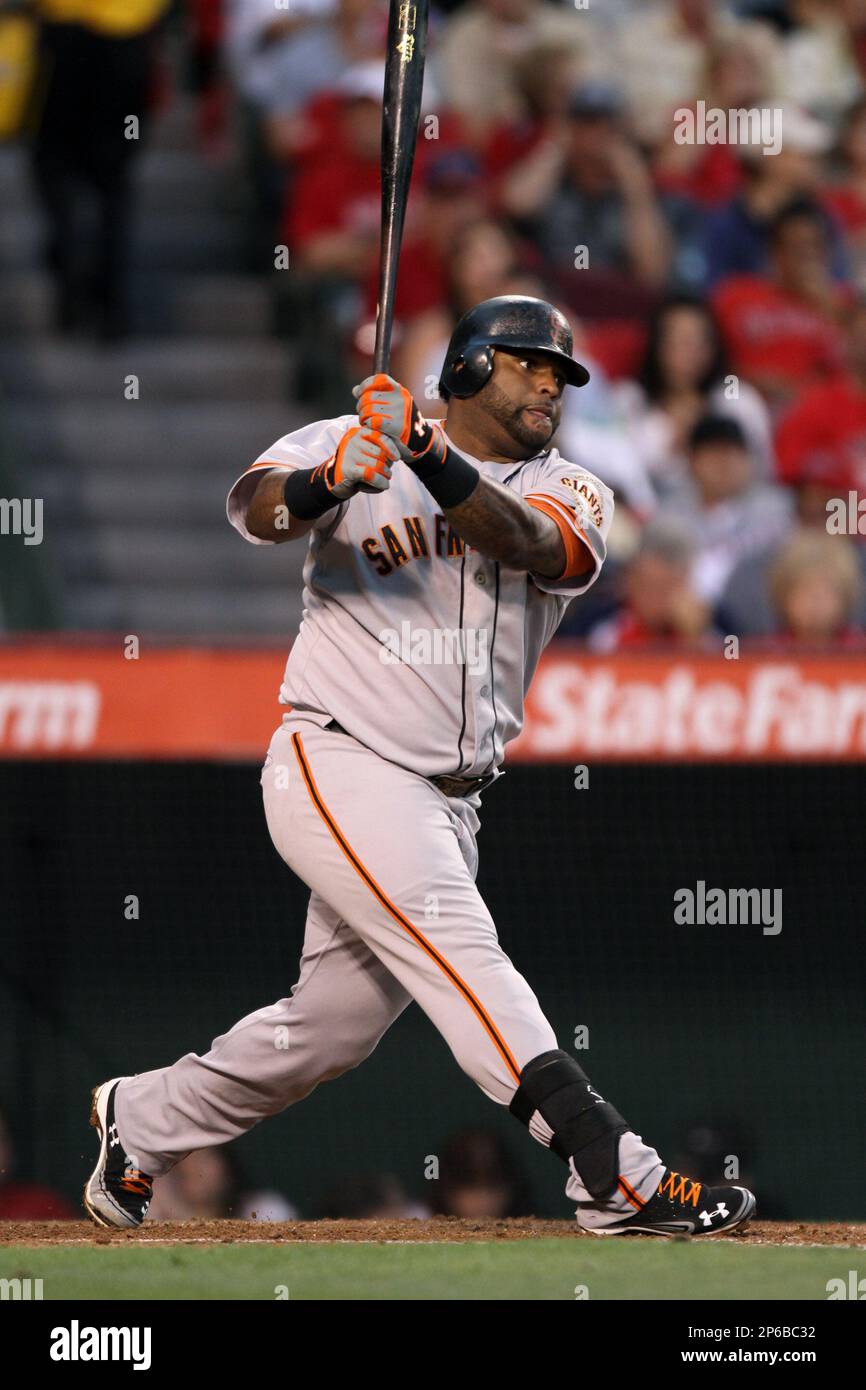 Pablo Sandoval #48 of the San Francisco Giants bats against the Los ...