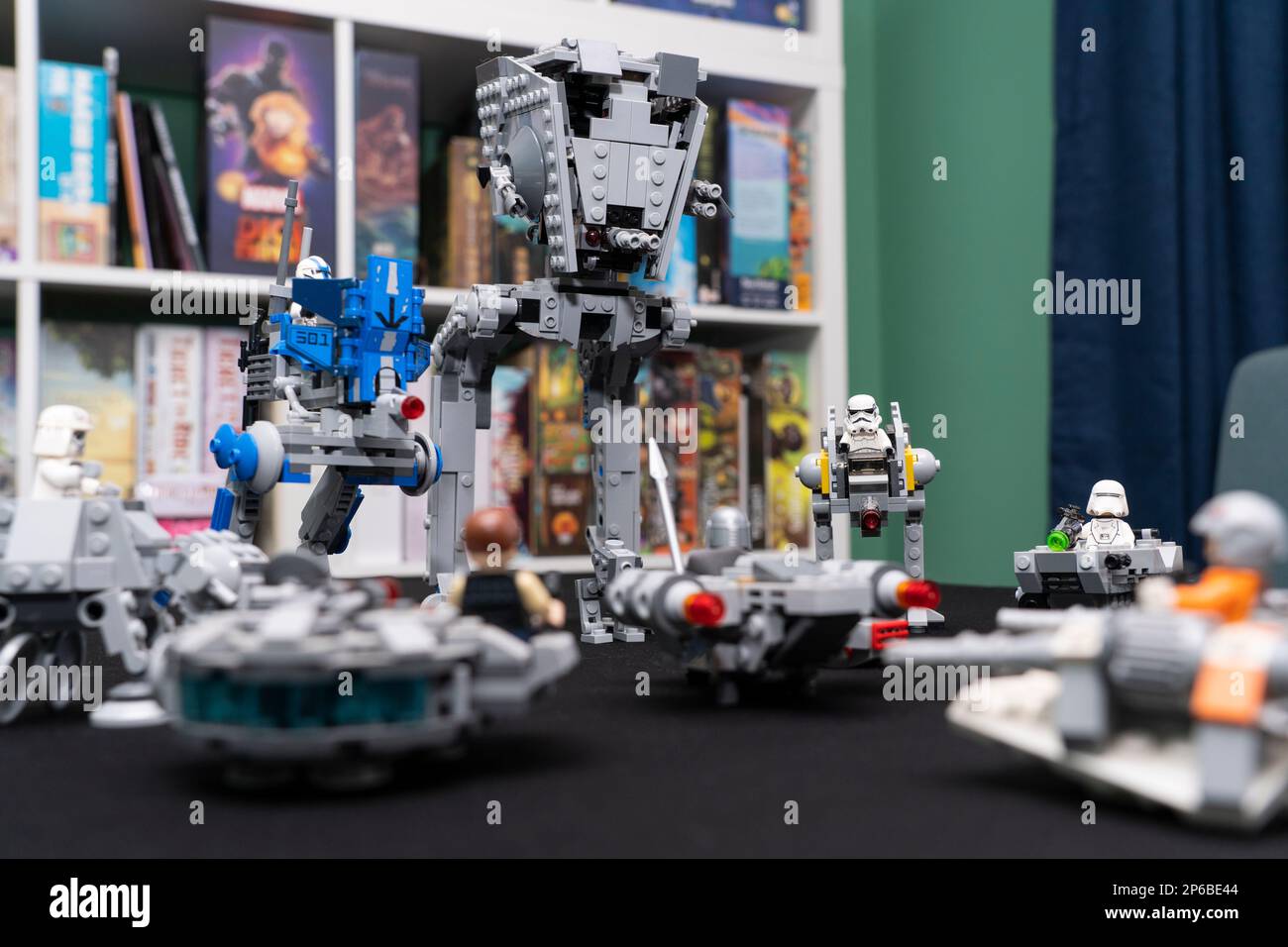 The rebel alliance, the Mandalorian and Grogu confront an AT-ST combat ...