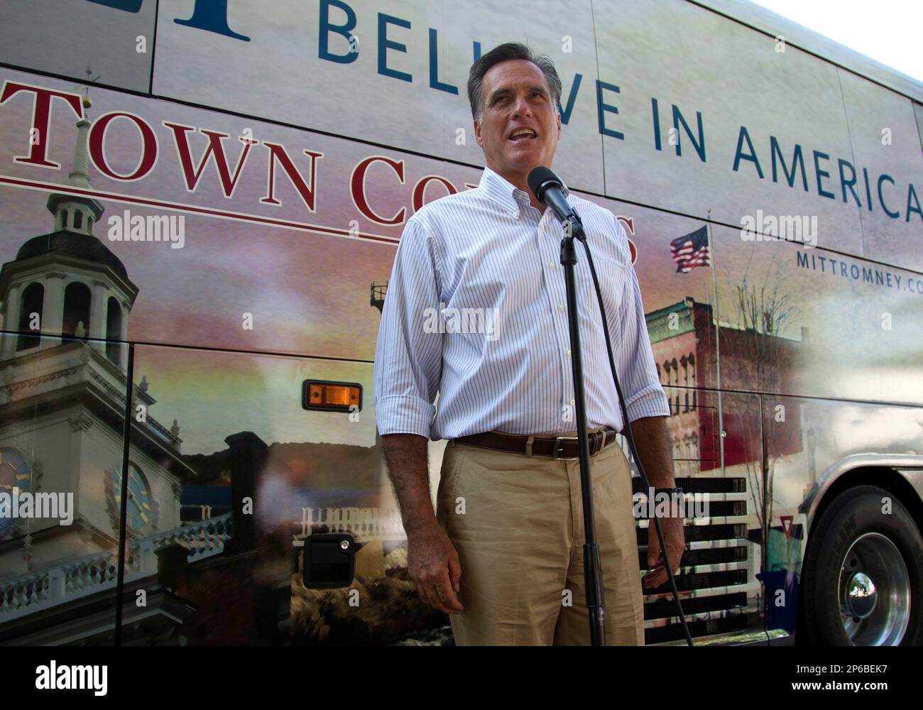 Republican presidential candidate, former Massachusetts Gov. Mitt ...