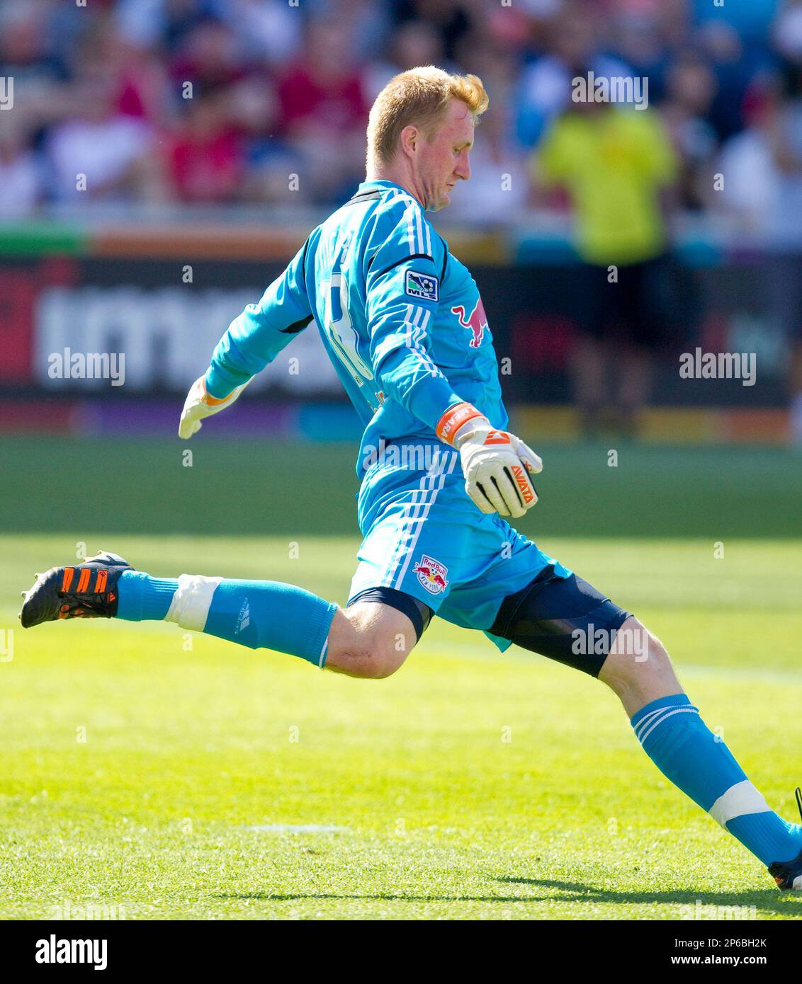June 17, 2012: Bridgeview, IL. Red Bull Goalkeeper Ryan Meara #18 kicks ...
