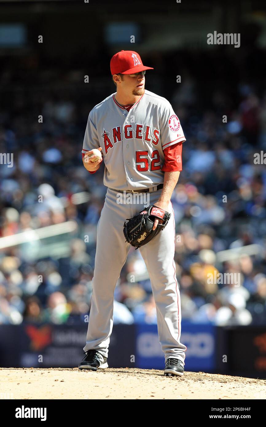 Los Angeles Angels pitcher David Carpenter (52) during Opening Day game ...