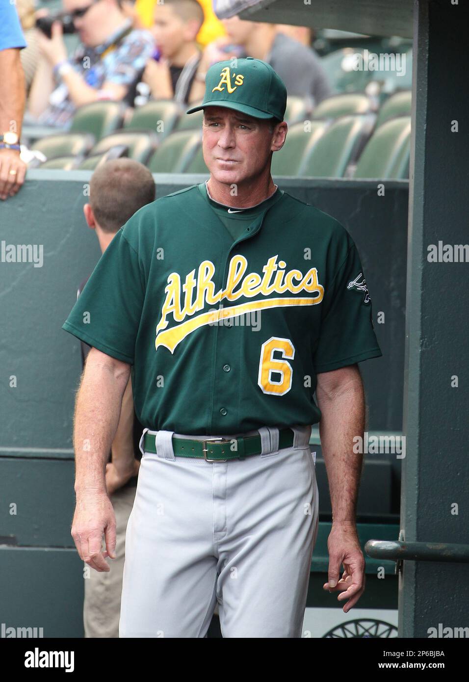 Oakland Athletics manager Bob Melvin (6) prepares for the game against ...