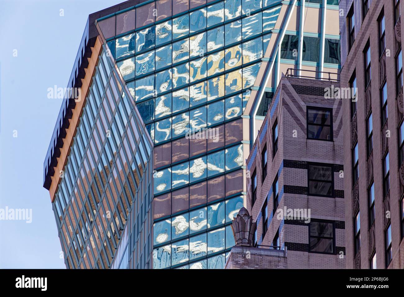 A flared top and tinted glass give 425 Lexington Avenue the unique form ...