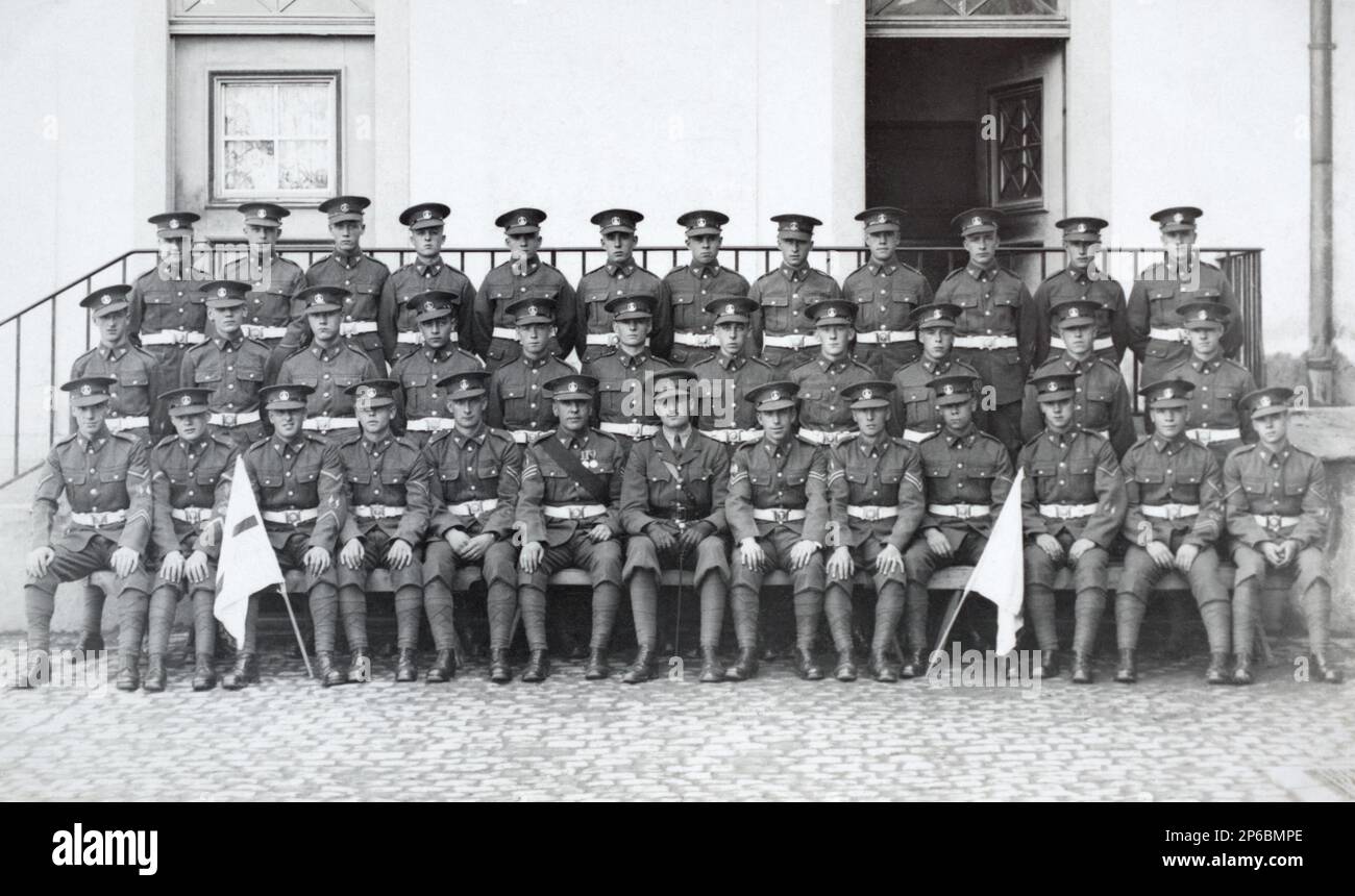 Signal platoon of the Dorsetshire Regiment c. 1920s Stock Photo - Alamy