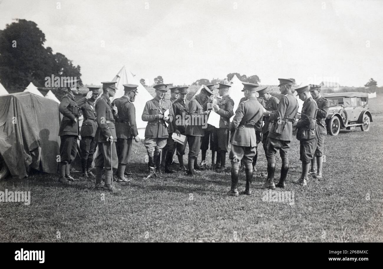 Infantry officers in world war one hi-res stock photography and images - Alamy