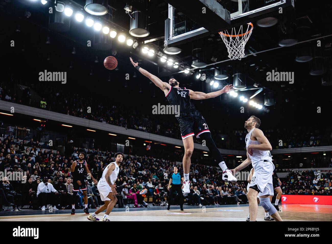London Lions defeat Hamburg Towers 83 - 66 at home at the copper box ...