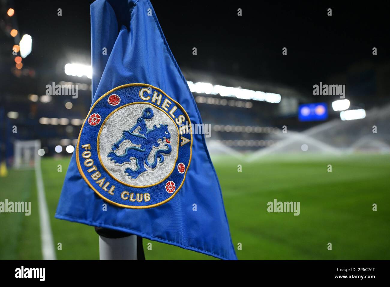 Chelsea fc stamford bridge corner flag hi-res stock photography and ...