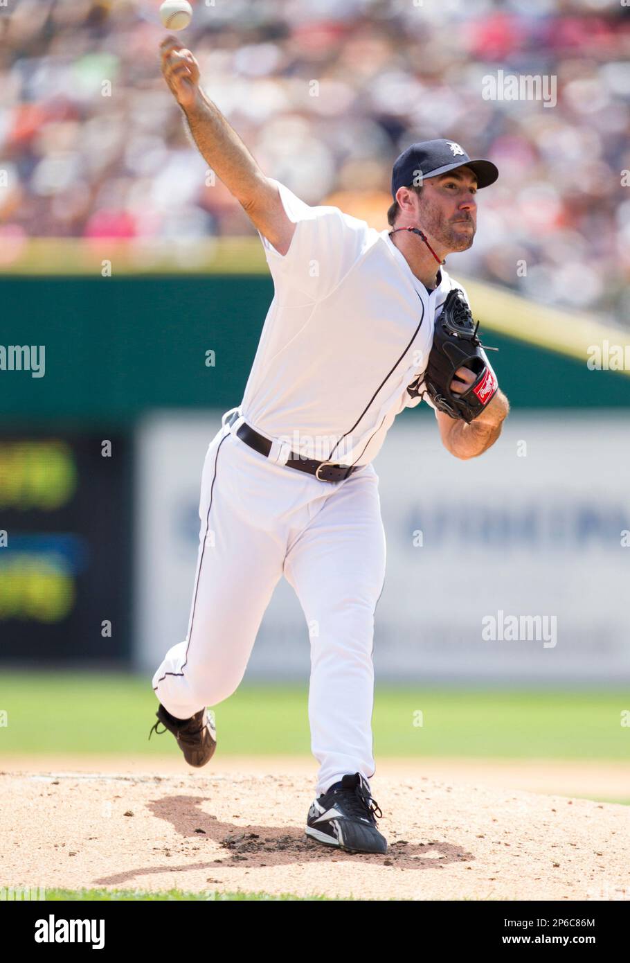 June 03, 2012: Detroit Tigers pitcher Justin Verlander (35) delivers ...