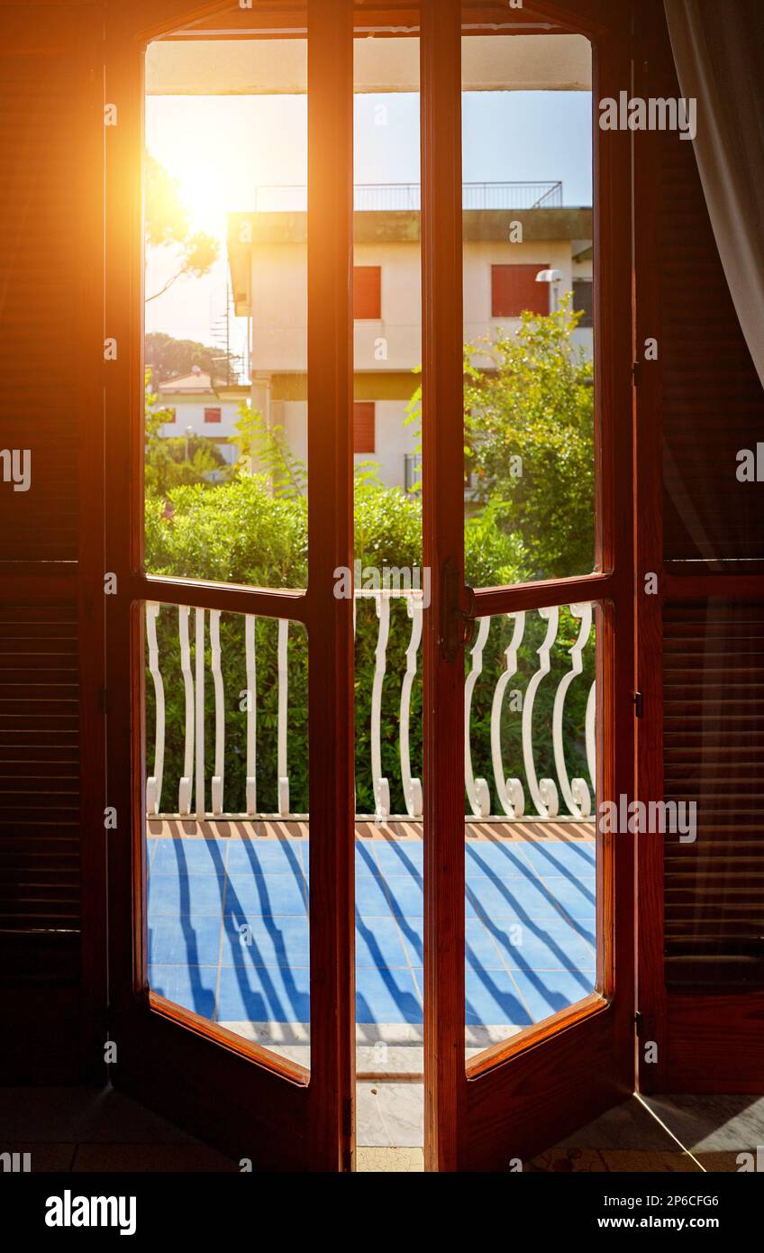 Open balcony hi-res stock photography and images - Alamy