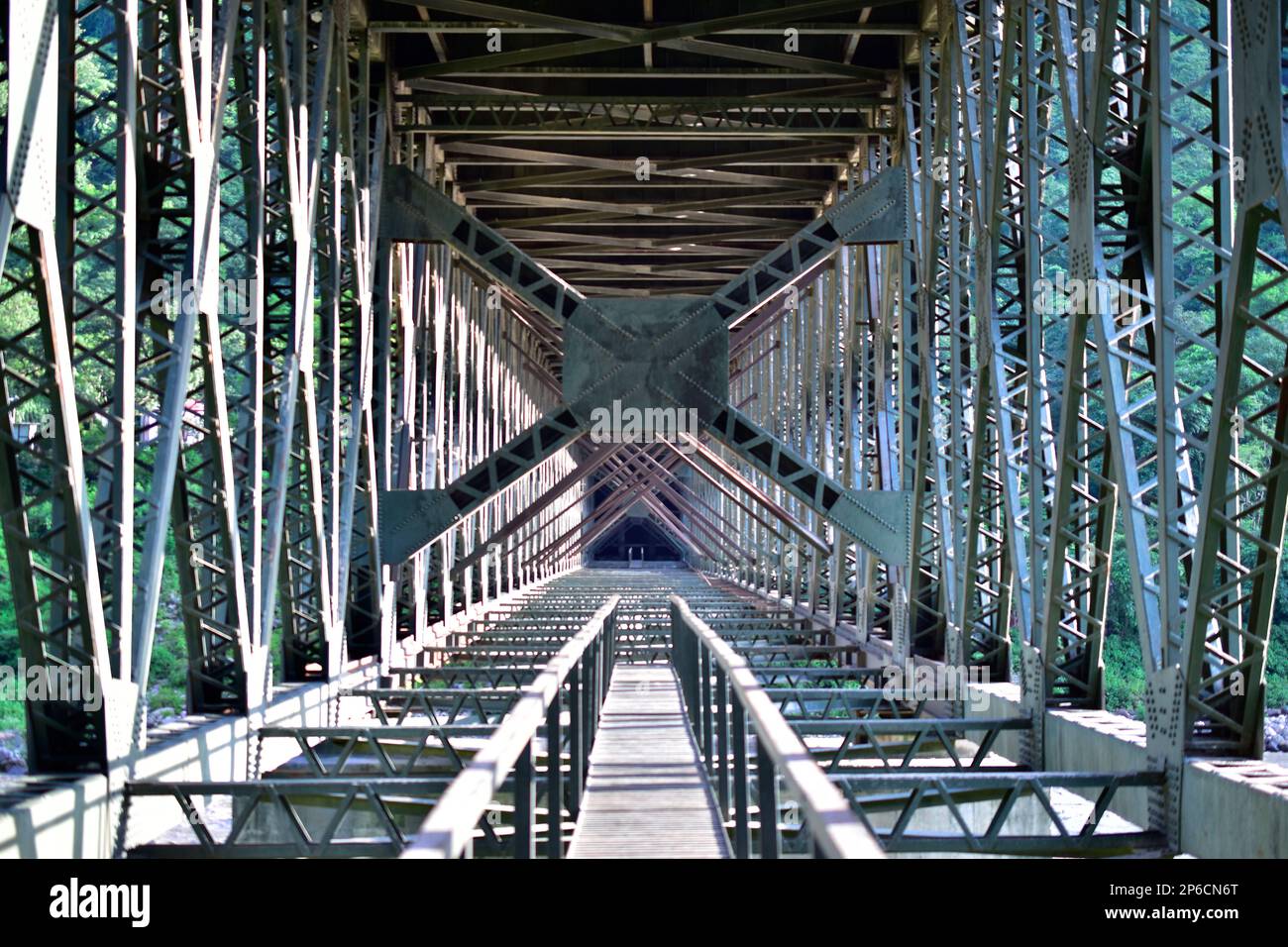 Bridge nobody inside view perspective hi-res stock photography and ...