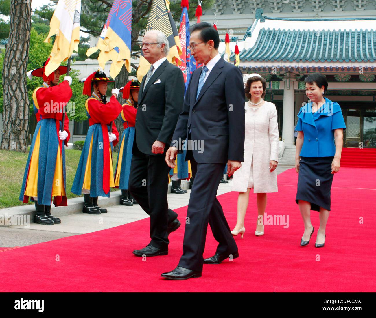 Sweden's King Carl XVI Gustaf, left, Queen Silvia, second from right ...