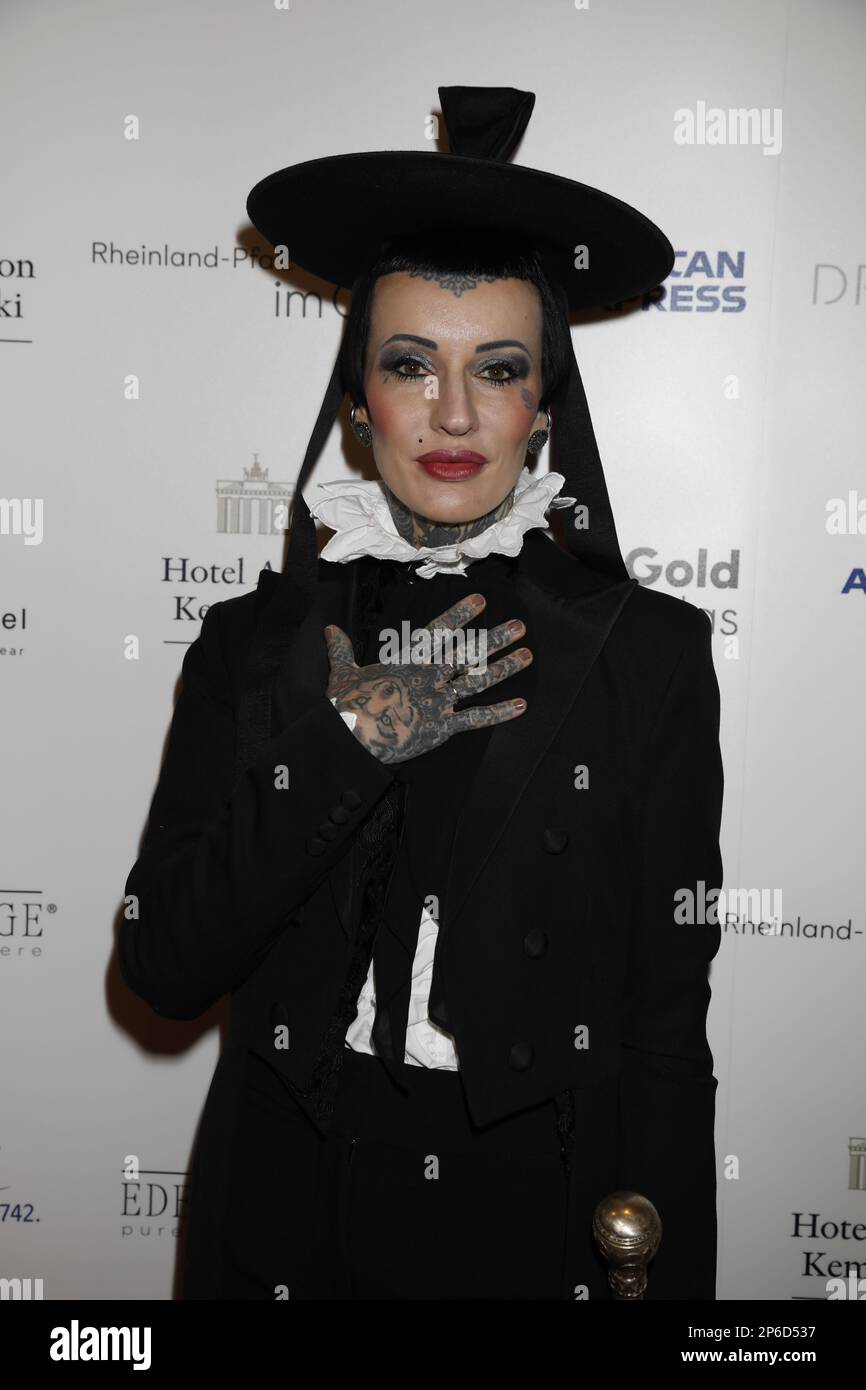 Sarah Settgast bei der Anja Gockel Fashion Show 'seven senses ...