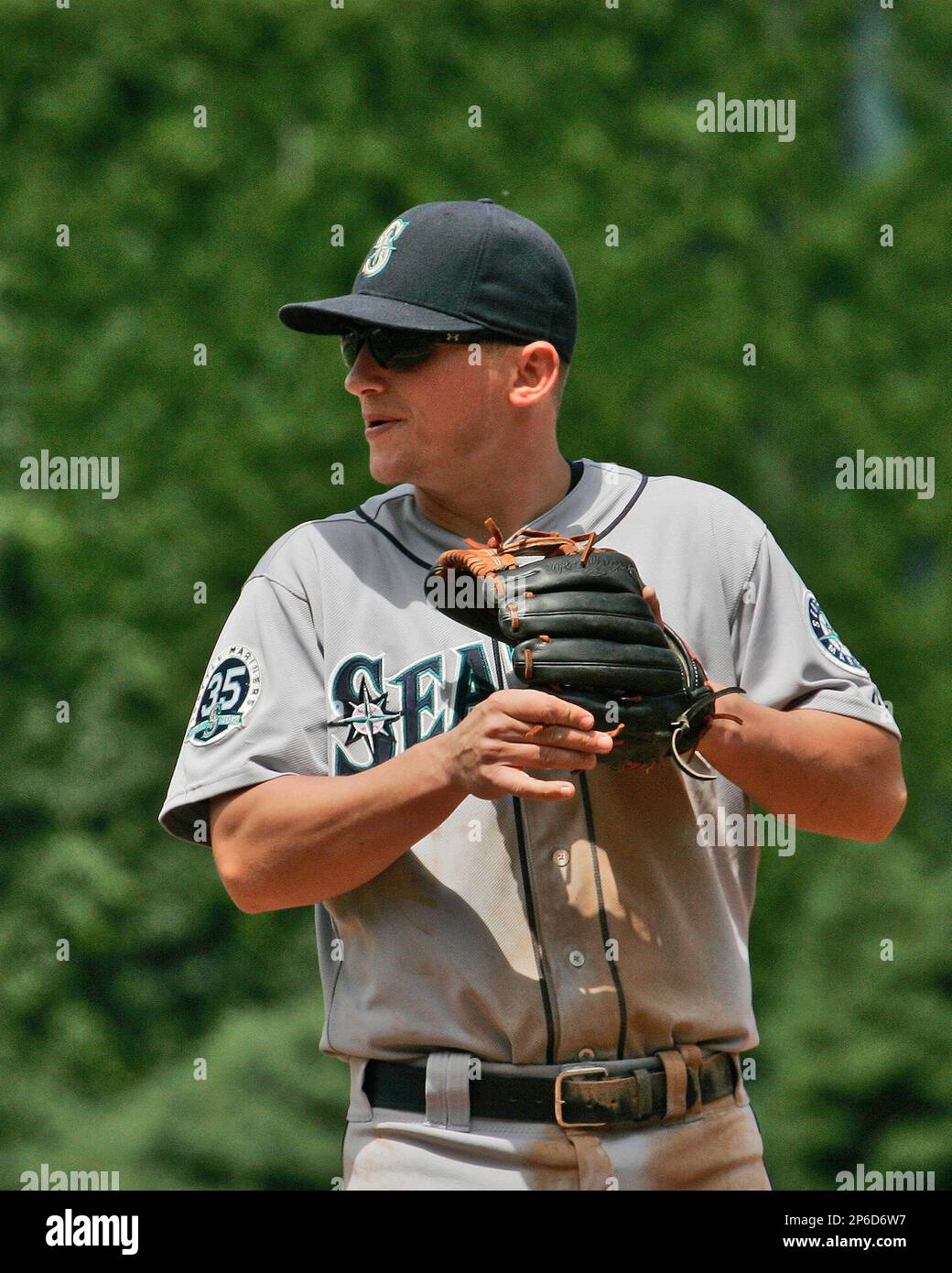 Seattle Mariners third baseman Kyle Seager (15) prepares for the game ...