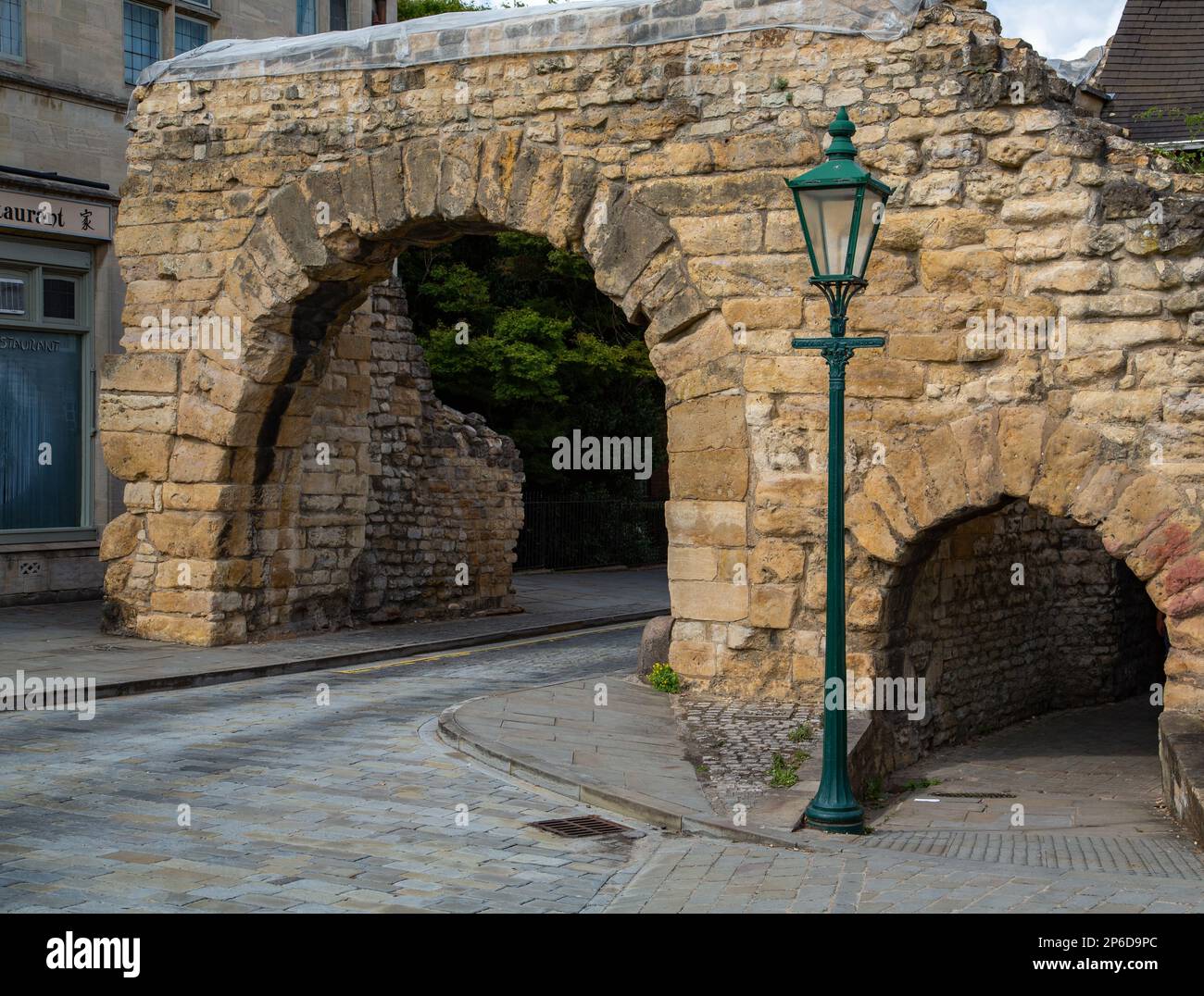 Arch gate design hi-res stock photography and images - Alamy
