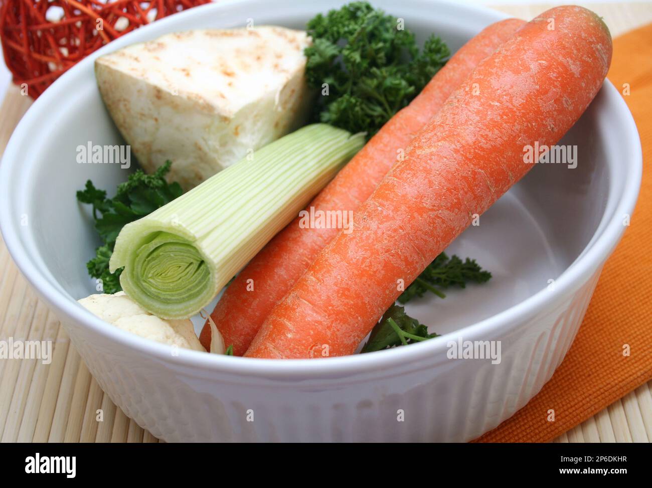 Wurzel sellerie hi-res stock photography and images - Alamy