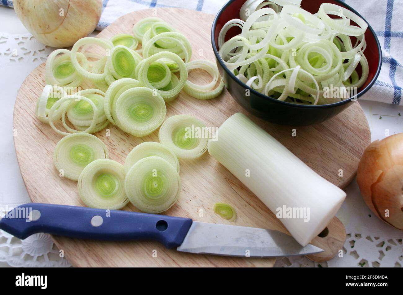 Bio leeks hi-res stock photography and images - Alamy