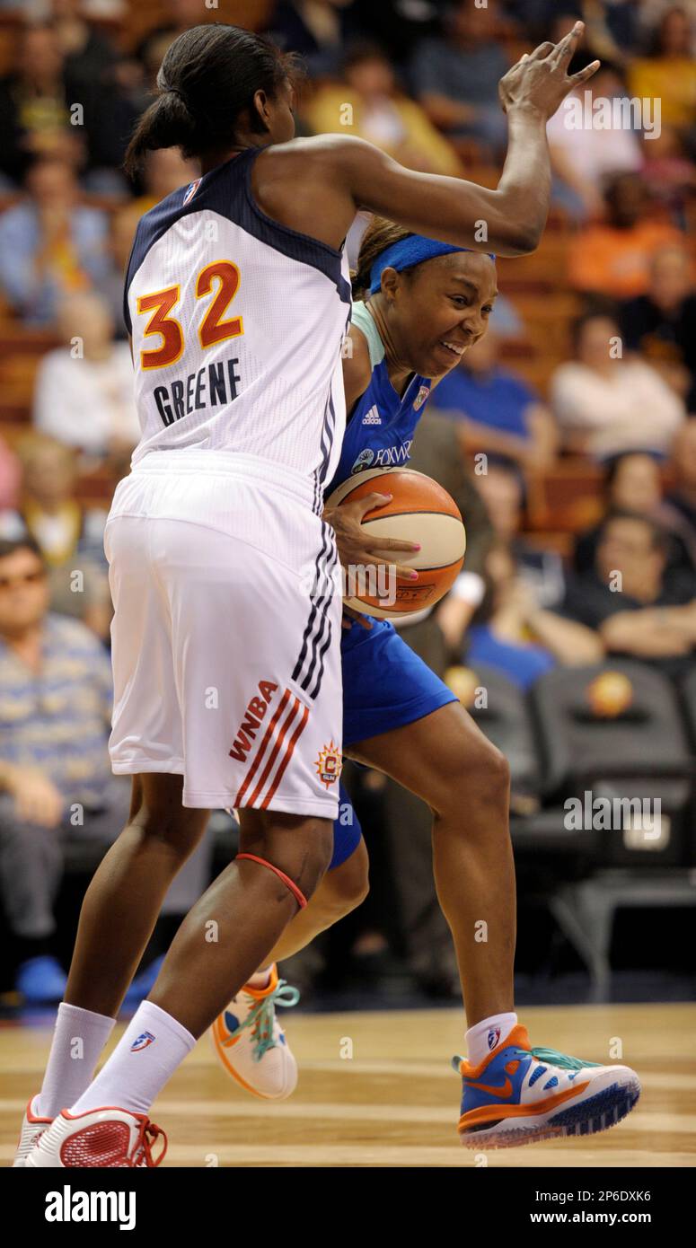 New York Liberty's Cappie Pondexter tries to get around the defense of ...