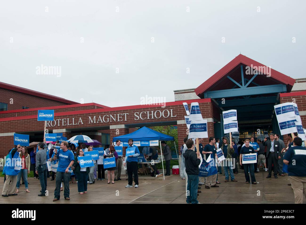 Supporters from the Chris Donovan and Dan Roberti camps line the ...