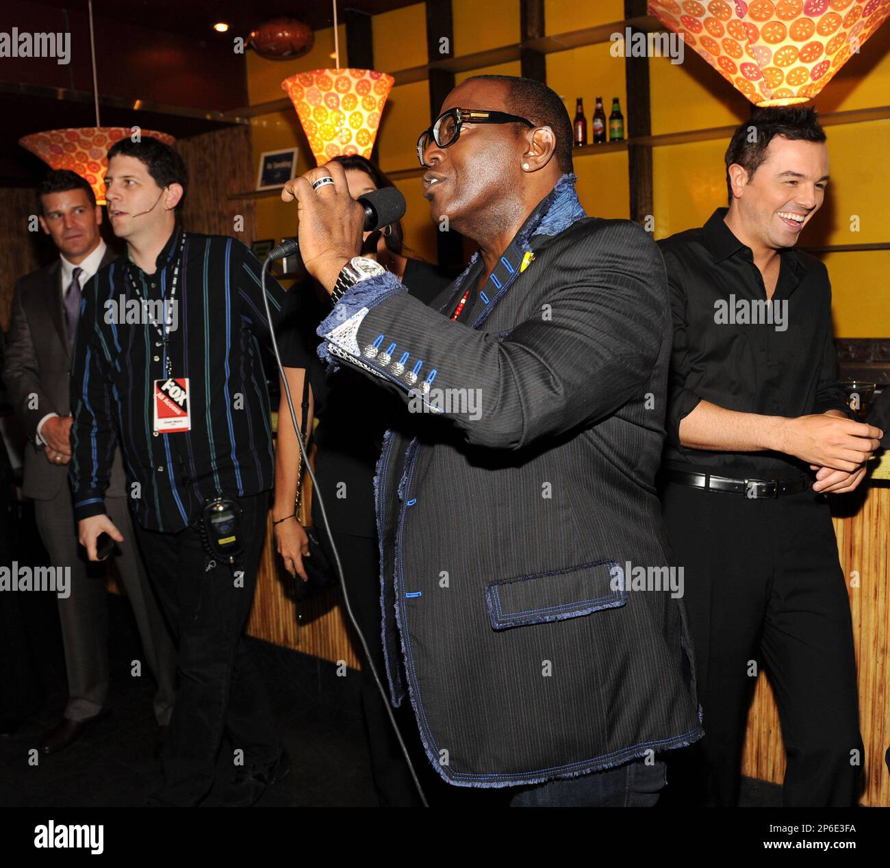 NEW YORK, NY - MAY 14: (L-R) Randy Jackson, Seth MacFarlane in the ...