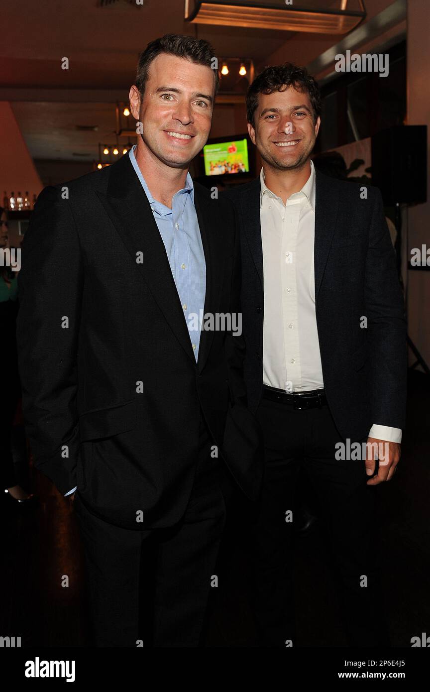 NEW YORK, NY - MAY 14: Scott Foley, Joshua Jackson in the green room ...