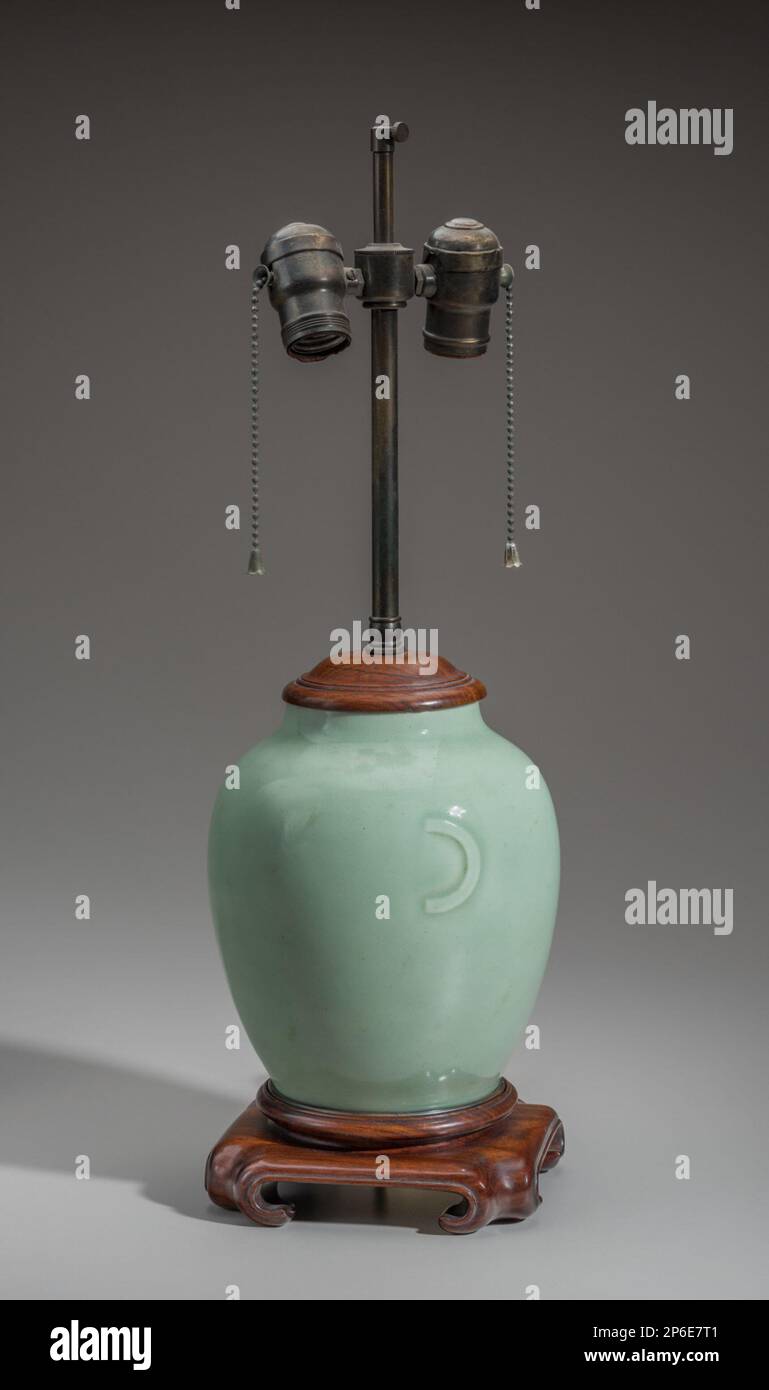 Chinese, Celadon Vase, porcelain Stock Photo - Alamy