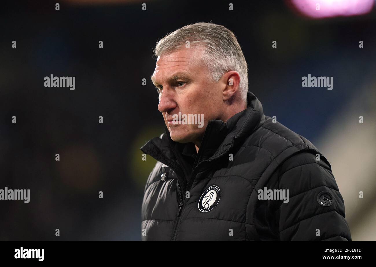 Bristol City manager Nigel Pearson during the Sky Bet Championship ...