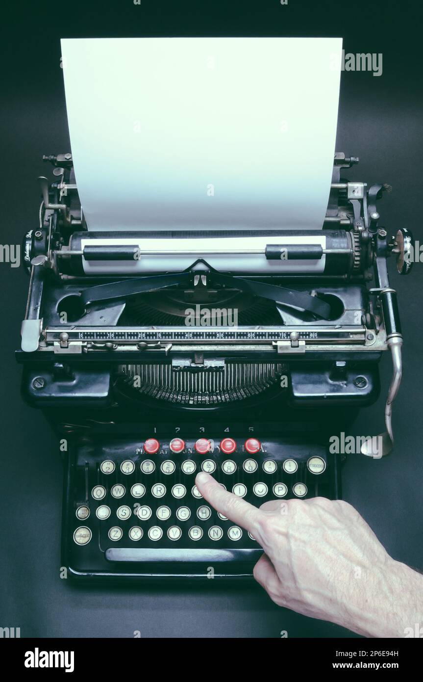 Old antique typewriter detail hi-res stock photography and images - Alamy