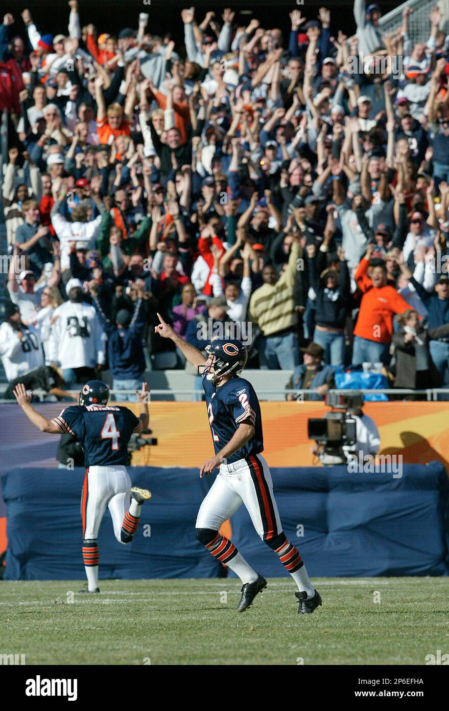 raiders012 mac.jpg Kicker 2-Paul Edinger kicked a 48 yard field goal to ...