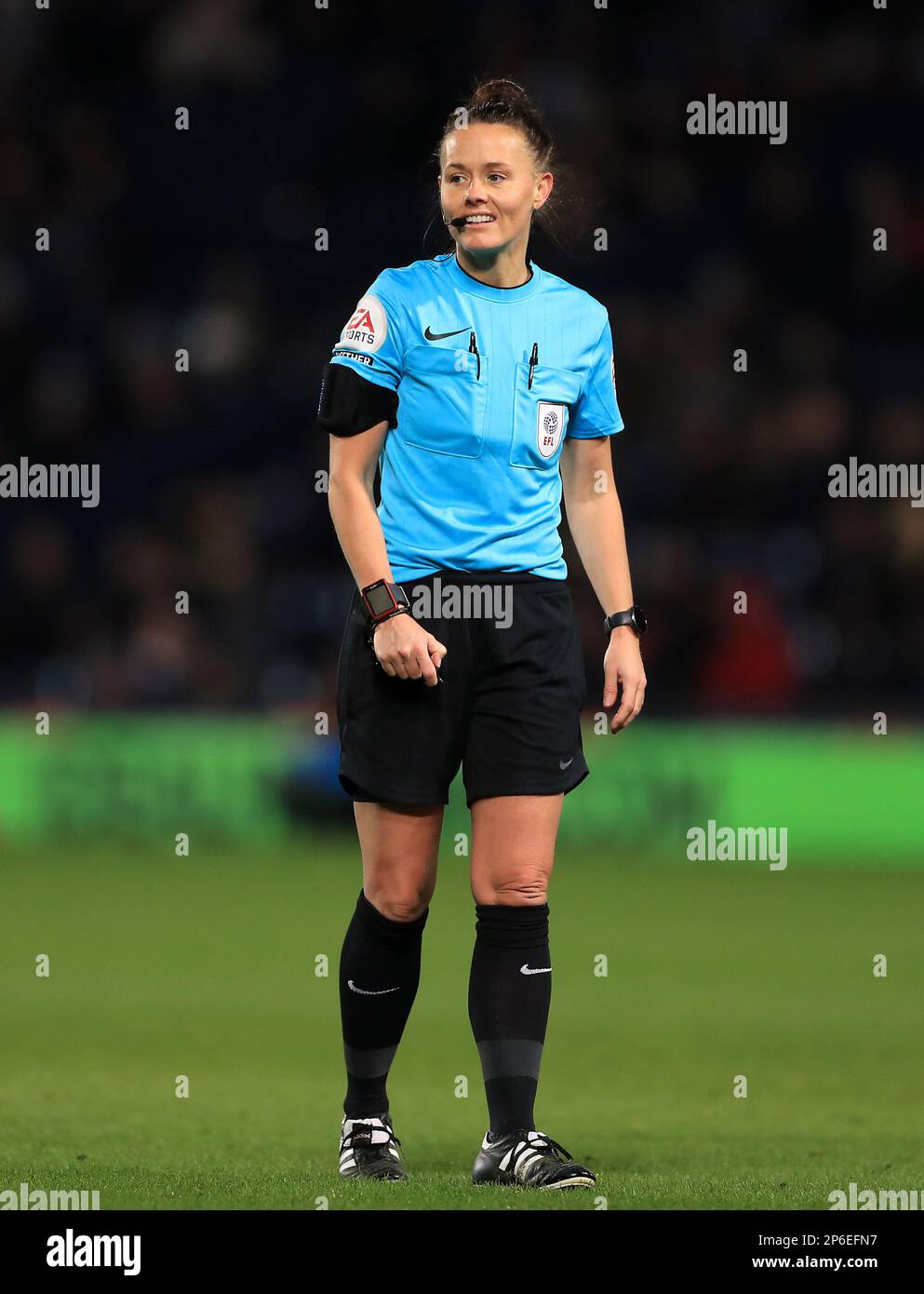 Referee Rebecca Welch during the Sky Bet Championship match at The ...