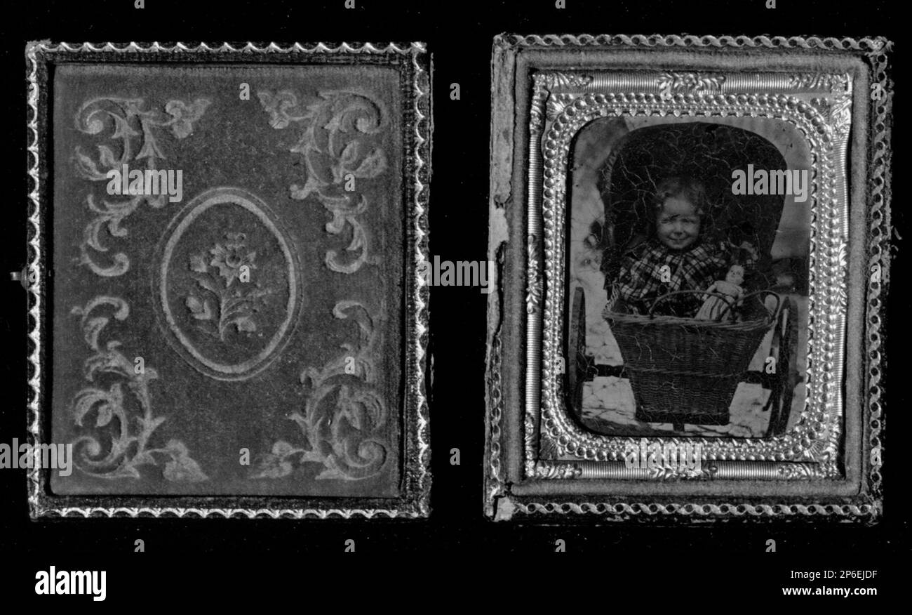 Portrait unknown child in Black and White Stock Photos & Images - Alamy