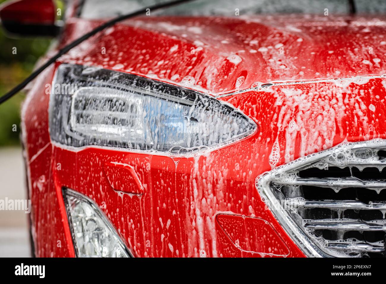 Cleaning red car service station hi-res stock photography and images ...