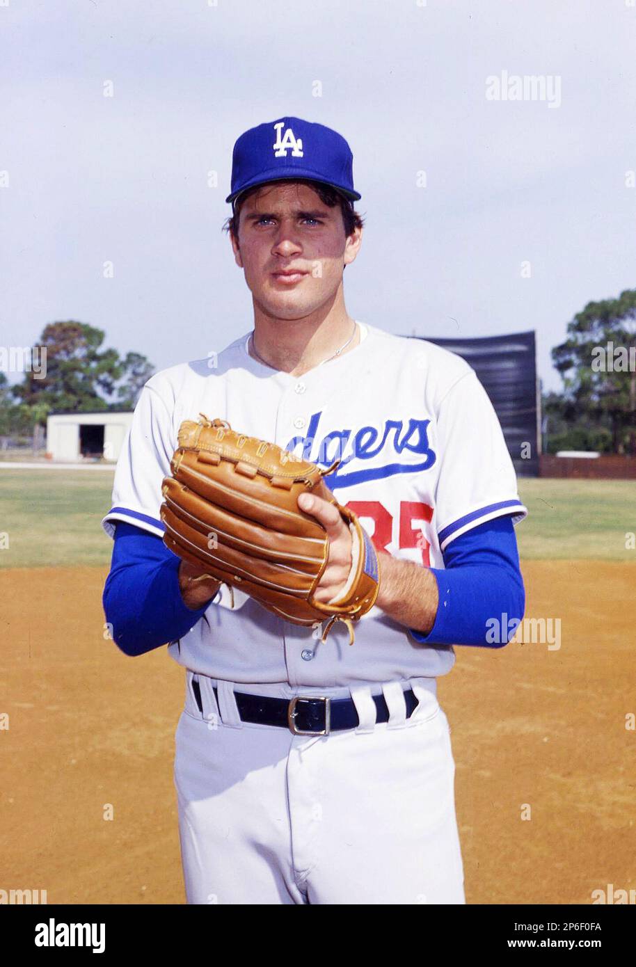 Los Angeles Dodgers pitcher Bob Welch poses for a portrait. Vintage ...