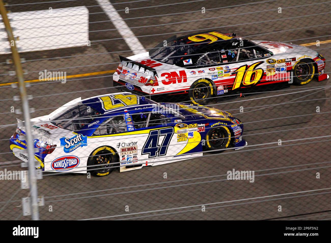 Greg Biffle (16) and Bobby Labonte (47) during Saturday's NASCAR Sprint ...