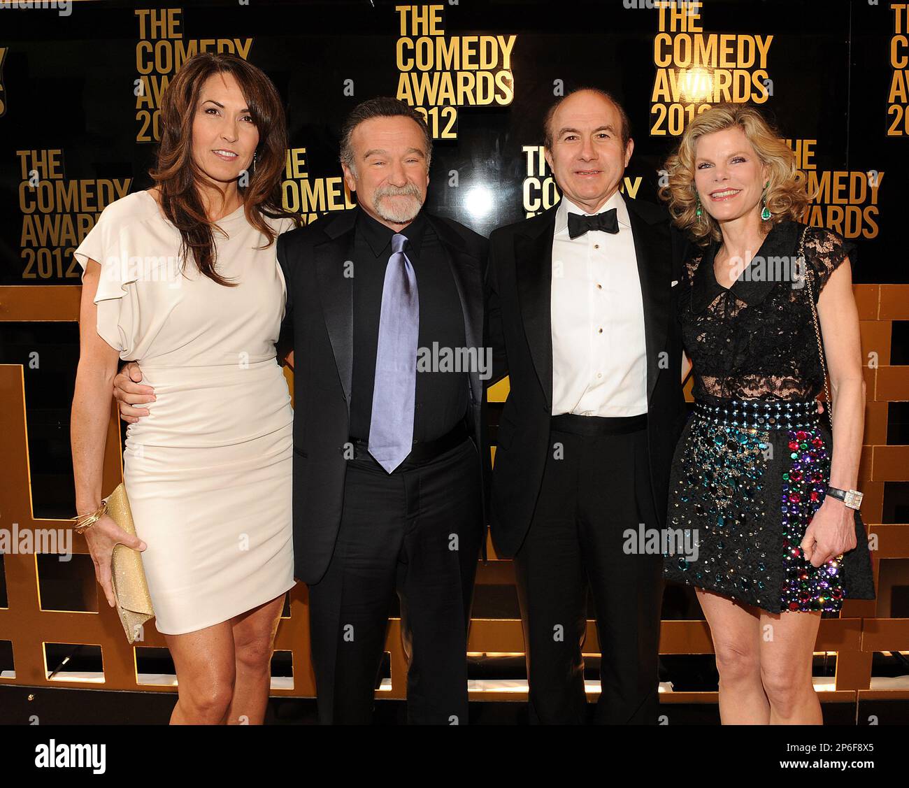 NEW YORK, NY - APRIL 28: (L-R) Susan Schneider, Robin Williams ...