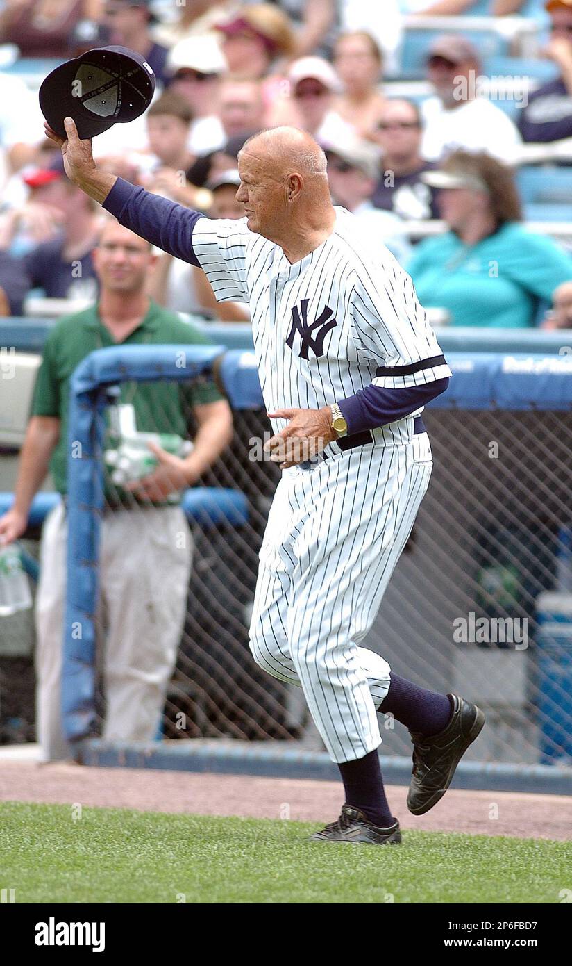 New York Yankees first baseman Bill "Moose" Skowron passed away at the ...