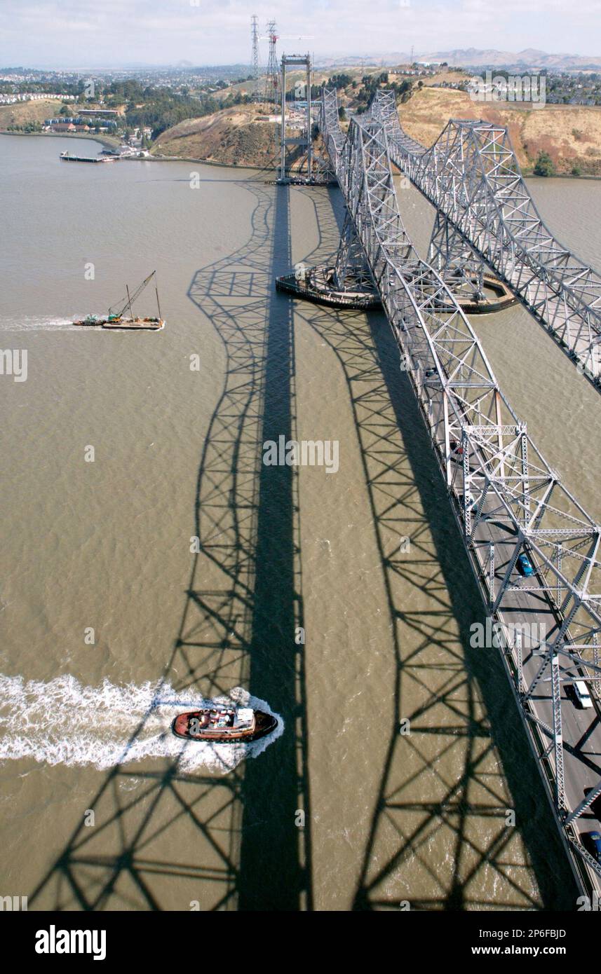 BRIDGE1-C-14JUN02-MT-MAC View from the newly constructed South tower ...