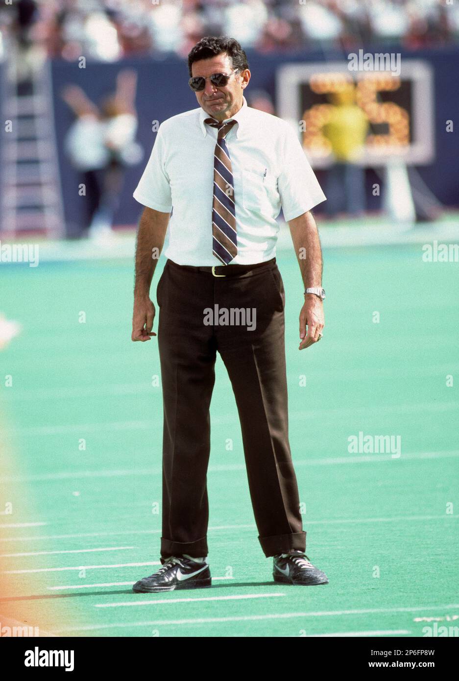 Penn State Nittany Lions head coach Joe Paterno grimaces during the ...