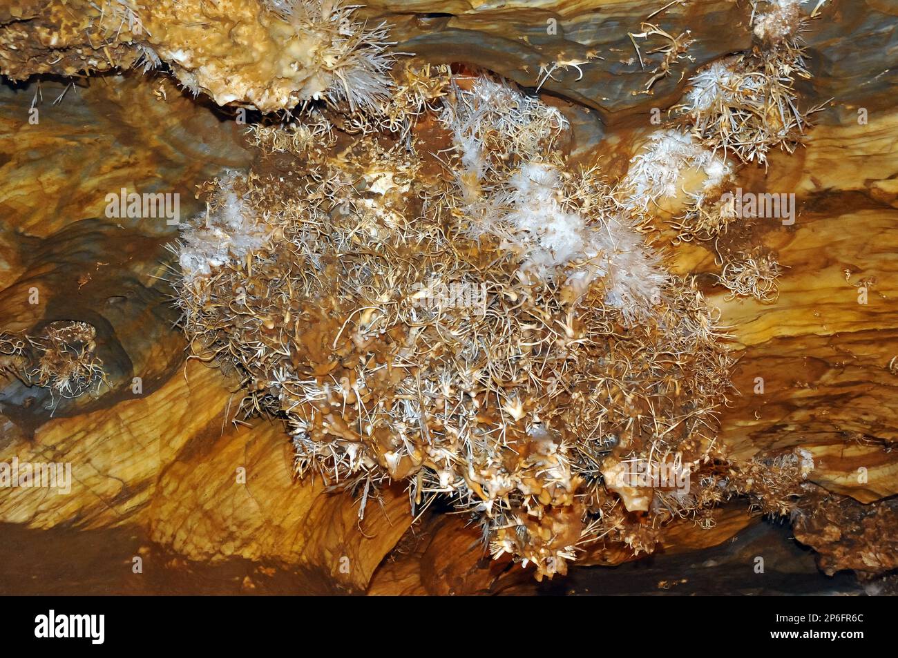Ochtinská Aragonite Cave, Ochtinská aragonitová jaskyňa, Martonházi ...