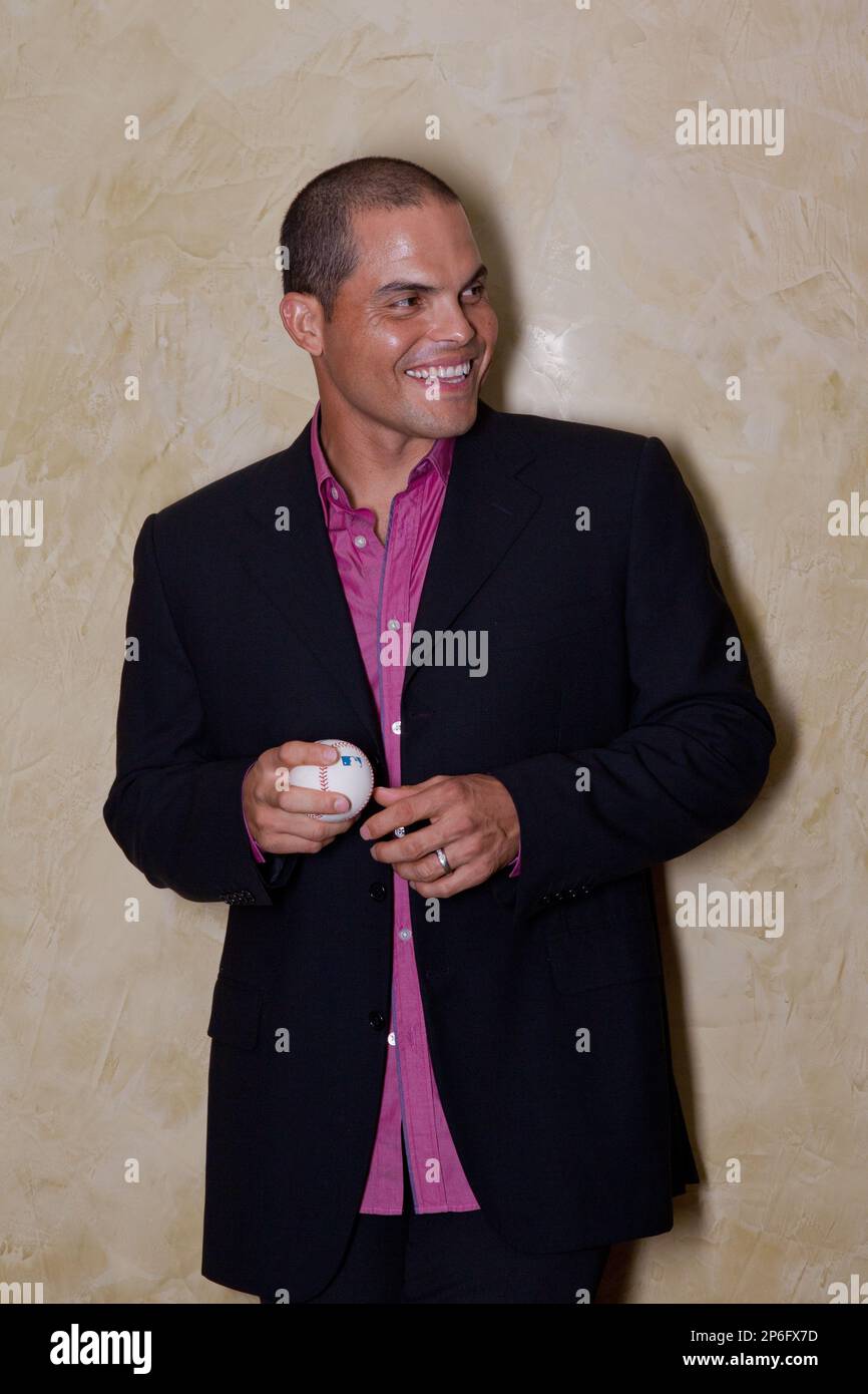 MLB future Hall of Fame Catcher Ivan Pudge Rodriguez poses for ...